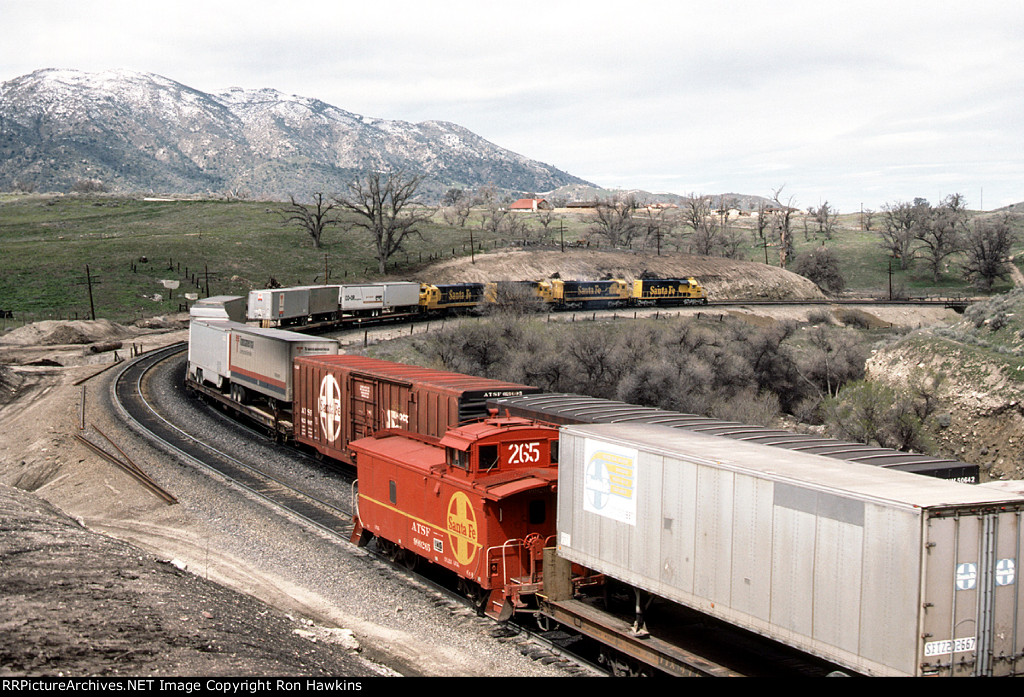 ATSF 5006 and ATSF 999265